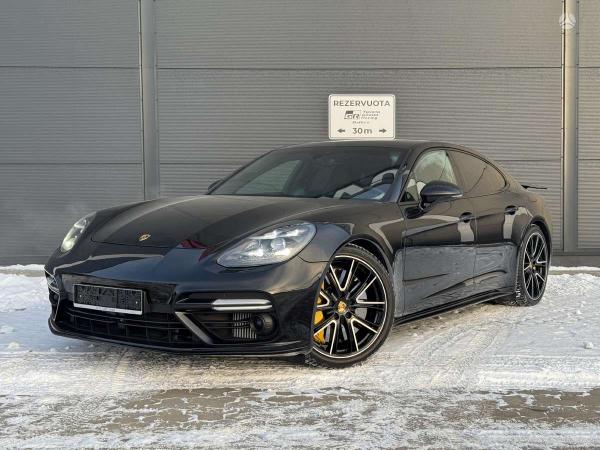 Melns Porsche Panamera 2018 Viļņa, ar dzinēja tilpumu 4.00 L un nobraukumu 64 tūkst. km par 66500 €, foto 1 vietnē AUTOMOTO.COM.LV