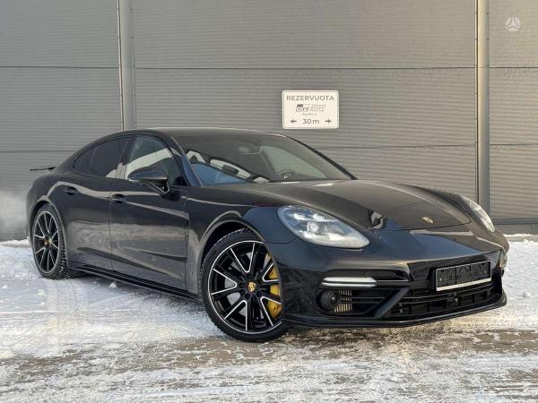 Black Porsche Panamera 2018 in Vilnius, with an engine capacity of 4.00 L and mileage of 64 thousand km for 66500 €, photo 2 on AUTOMOTO.COM.LV
