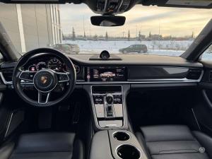 Black Porsche Panamera 2018 in Vilnius, with an engine capacity of 4.00 L and mileage of 64 thousand km for 66500 €, photo 20 on AUTOMOTO.COM.LV