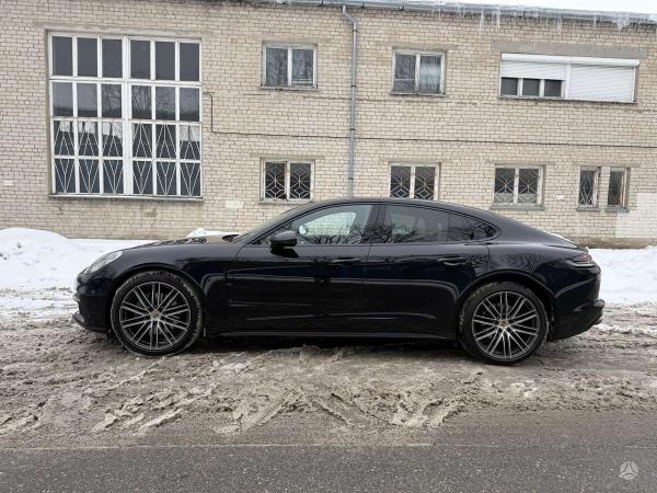 Melns Porsche Panamera 2018 Klaipėda, ar dzinēja tilpumu 2.89 L un nobraukumu 136 tūkst. km par 58500 €, foto 3 vietnē AUTOMOTO.COM.LV