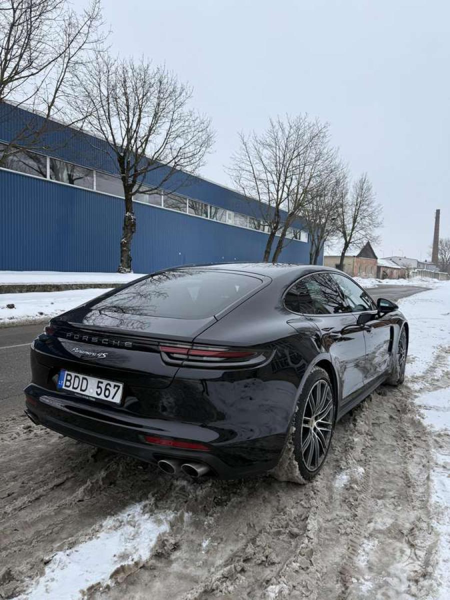 Black Porsche Panamera 2018 in Klaipeda, with an engine capacity of 2.89 L and mileage of 136 thousand km for 58500 €, photo 6 on AUTOMOTO.COM.LV