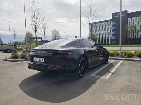 Melns Porsche Panamera 2018 Rīga, ar dzinēja tilpumu 2.90 L un nobraukumu 159 tūkst. km par 50500 €, foto 4 vietnē AUTOMOTO.COM.LV
