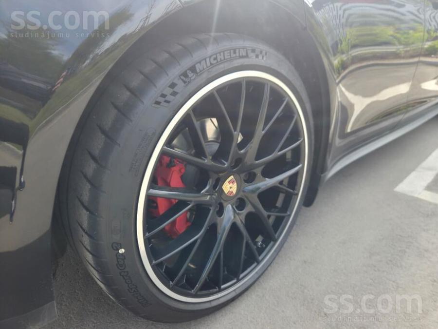 Melns Porsche Panamera 2018 Rīga, ar dzinēja tilpumu 2.90 L un nobraukumu 159 tūkst. km par 50500 €, foto 23 vietnē AUTOMOTO.COM.LV