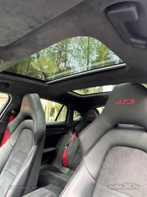 Melns Porsche Panamera 2019 Tallina, ar dzinēja tilpumu 4.00 L un nobraukumu 112 tūkst. km par 65000 €, foto 15 vietnē AUTOMOTO.COM.LV