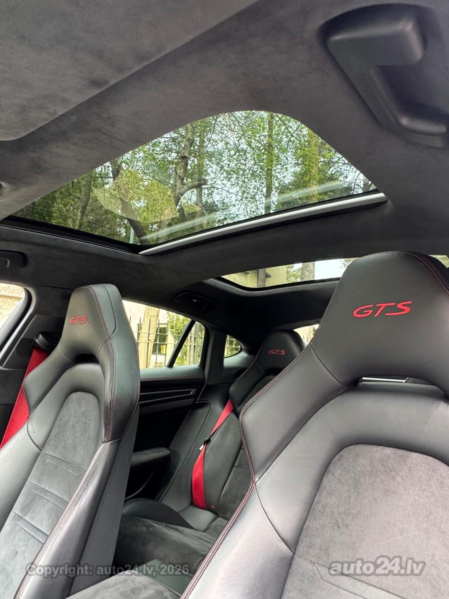 Melns Porsche Panamera 2019 Tallina, ar dzinēja tilpumu 4.00 L un nobraukumu 112 tūkst. km par 65000 €, foto 15 vietnē AUTOMOTO.COM.LV