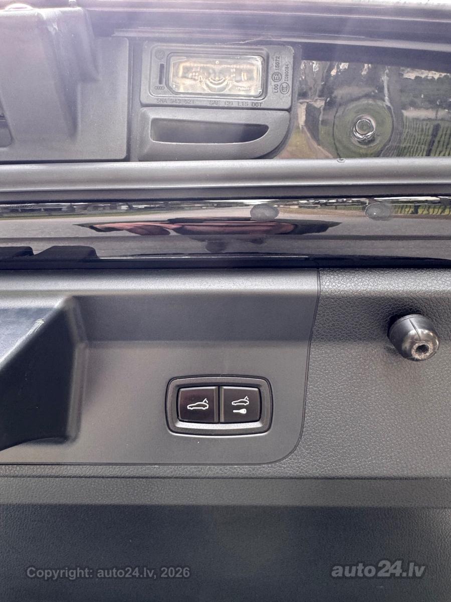 Melns Porsche Panamera 2019 Tallina, ar dzinēja tilpumu 4.00 L un nobraukumu 112 tūkst. km par 65000 €, foto 17 vietnē AUTOMOTO.COM.LV