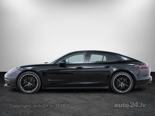 Black Porsche Panamera 2020 in Tallinn, with an engine capacity of 2.90 L and mileage of 100 thousand km for 56000 €, photo 7 on AUTOMOTO.COM.LV