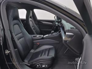 Black Porsche Panamera 2020 in Tallinn, with an engine capacity of 2.90 L and mileage of 100 thousand km for 56000 €, photo 12 on AUTOMOTO.COM.LV