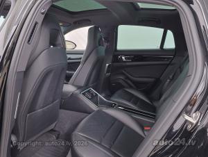 Black Porsche Panamera 2020 in Tallinn, with an engine capacity of 2.90 L and mileage of 100 thousand km for 56000 €, photo 13 on AUTOMOTO.COM.LV