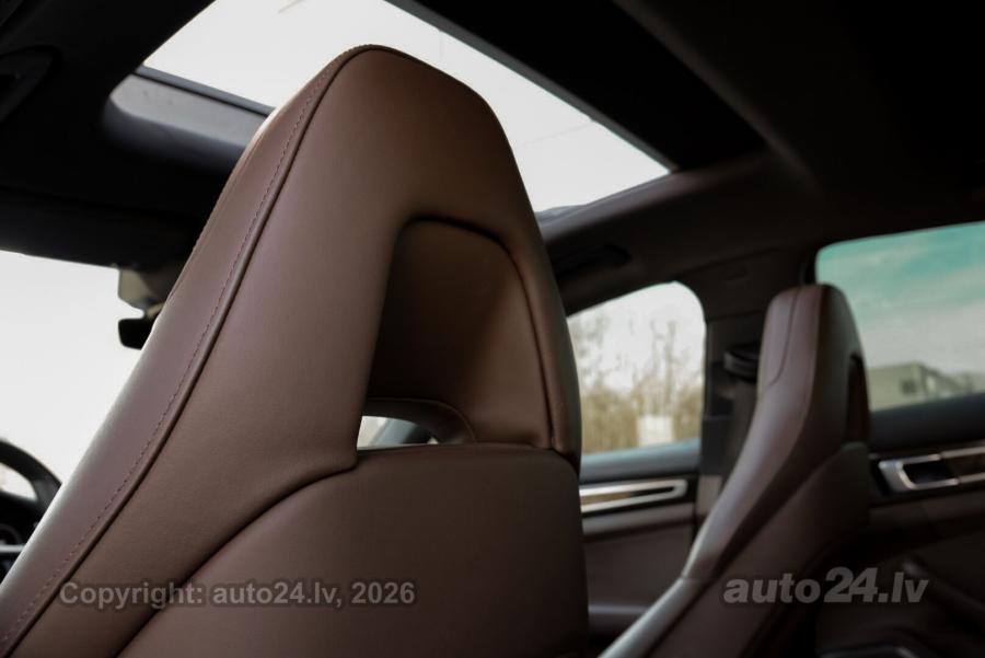 Black Porsche Panamera 2021 in Tallinn, with an engine capacity of 2.90 L and mileage of 62 thousand km for 75900 €, photo 13 on AUTOMOTO.COM.LV
