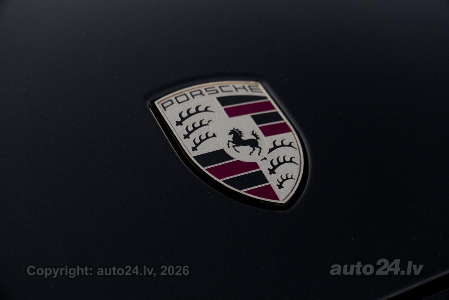 Black Porsche Panamera 2021 in Tallinn, with an engine capacity of 2.90 L and mileage of 62 thousand km for 75900 €, photo 14 on AUTOMOTO.COM.LV