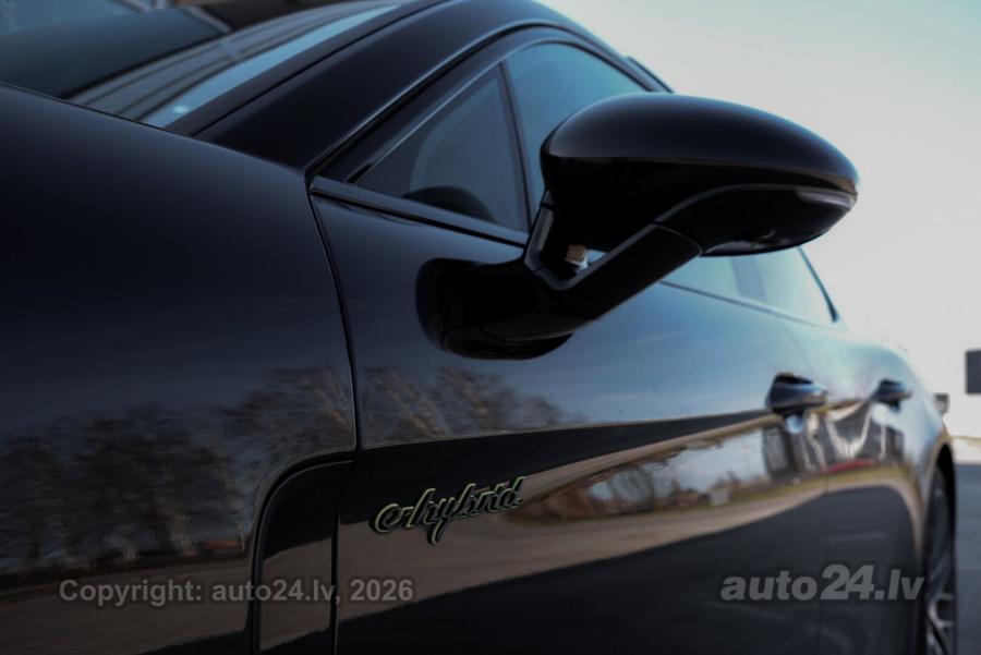 Black Porsche Panamera 2021 in Tallinn, with an engine capacity of 2.90 L and mileage of 62 thousand km for 75900 €, photo 18 on AUTOMOTO.COM.LV
