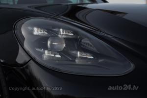 Black Porsche Panamera 2021 in Tallinn, with an engine capacity of 2.90 L and mileage of 62 thousand km for 75900 €, photo 20 on AUTOMOTO.COM.LV
