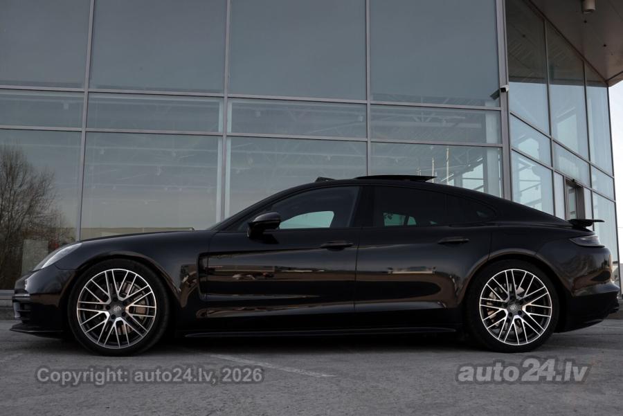 Black Porsche Panamera 2021 in Tallinn, with an engine capacity of 2.90 L and mileage of 62 thousand km for 75900 €, photo 21 on AUTOMOTO.COM.LV