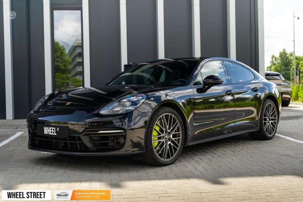 Melns Porsche Panamera 2021 Viļņa, ar dzinēja tilpumu 3.00 L un nobraukumu 68 tūkst. km par 75000 €, foto 1 vietnē AUTOMOTO.COM.LV