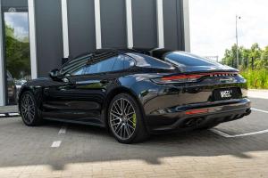 Melns Porsche Panamera 2021 Viļņa, ar dzinēja tilpumu 3.00 L un nobraukumu 68 tūkst. km par 75000 €, foto 4 vietnē AUTOMOTO.COM.LV