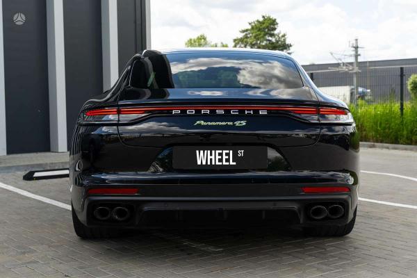 Melns Porsche Panamera 2021 Viļņa, ar dzinēja tilpumu 3.00 L un nobraukumu 68 tūkst. km par 75000 €, foto 4 vietnē AUTOMOTO.COM.LV