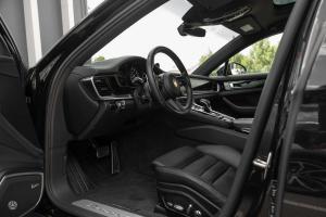 Melns Porsche Panamera 2021 Viļņa, ar dzinēja tilpumu 3.00 L un nobraukumu 68 tūkst. km par 75000 €, foto 14 vietnē AUTOMOTO.COM.LV