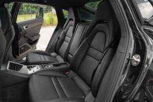Melns Porsche Panamera 2021 Viļņa, ar dzinēja tilpumu 3.00 L un nobraukumu 68 tūkst. km par 75000 €, foto 20 vietnē AUTOMOTO.COM.LV