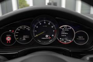 Melns Porsche Panamera 2021 Viļņa, ar dzinēja tilpumu 3.00 L un nobraukumu 68 tūkst. km par 75000 €, foto 26 vietnē AUTOMOTO.COM.LV