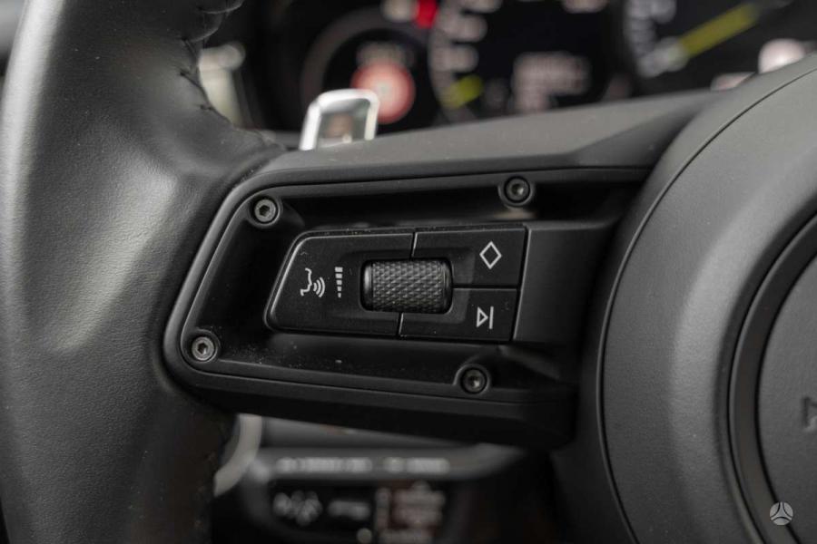 Melns Porsche Panamera 2021 Viļņa, ar dzinēja tilpumu 3.00 L un nobraukumu 68 tūkst. km par 75000 €, foto 29 vietnē AUTOMOTO.COM.LV