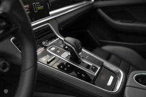 Melns Porsche Panamera 2021 Viļņa, ar dzinēja tilpumu 3.00 L un nobraukumu 68 tūkst. km par 75000 €, foto 38 vietnē AUTOMOTO.COM.LV
