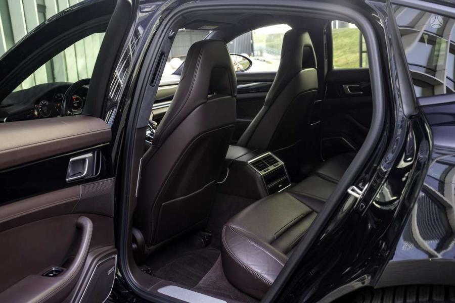 Melns Porsche Panamera 2021 Viļņa, ar dzinēja tilpumu 2.89 L un nobraukumu 170 tūkst. km par 59500 €, foto 22 vietnē AUTOMOTO.COM.LV