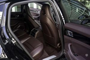 Melns Porsche Panamera 2021 Viļņa, ar dzinēja tilpumu 2.89 L un nobraukumu 170 tūkst. km par 59500 €, foto 23 vietnē AUTOMOTO.COM.LV