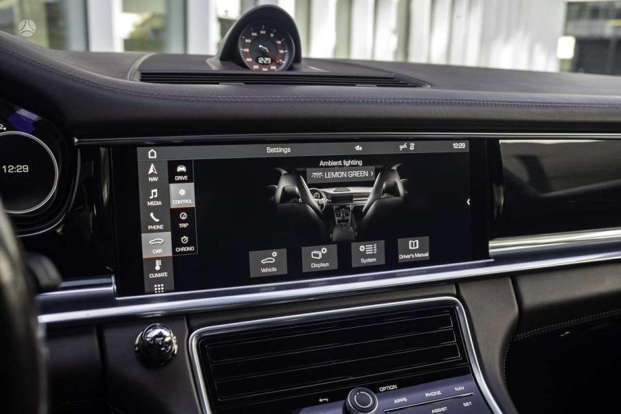 Melns Porsche Panamera 2021 Viļņa, ar dzinēja tilpumu 2.89 L un nobraukumu 170 tūkst. km par 59500 €, foto 31 vietnē AUTOMOTO.COM.LV