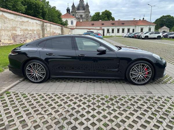 Black Porsche Panamera 2021 in Kaunas, with an engine capacity of 2.89 L and mileage of 84 thousand km for 84900 €, photo 3 on AUTOMOTO.COM.LV