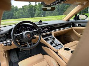 Black Porsche Panamera 2021 in Kaunas, with an engine capacity of 2.89 L and mileage of 84 thousand km for 84900 €, photo 13 on AUTOMOTO.COM.LV