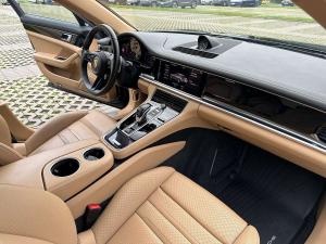 Black Porsche Panamera 2021 in Kaunas, with an engine capacity of 2.89 L and mileage of 84 thousand km for 84900 €, photo 21 on AUTOMOTO.COM.LV