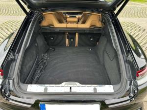 Black Porsche Panamera 2021 in Kaunas, with an engine capacity of 2.89 L and mileage of 84 thousand km for 84900 €, photo 23 on AUTOMOTO.COM.LV