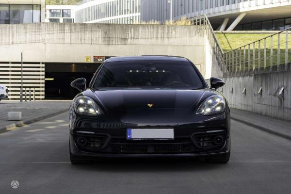 Melns Porsche Panamera 2021 Viļņa, ar dzinēja tilpumu 2.89 L un nobraukumu 170 tūkst. km par 57900 €, foto 7 vietnē AUTOMOTO.COM.LV