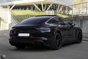 Black Porsche Panamera 2021 in Vilnius, with an engine capacity of 2.89 L and mileage of 170 thousand km for 57900 €, photo 11 on AUTOMOTO.COM.LV