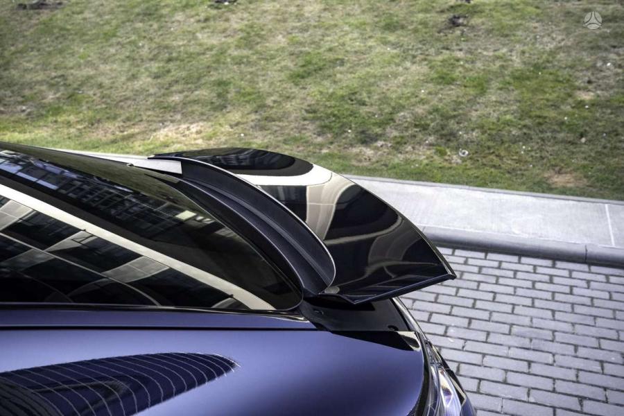 Black Porsche Panamera 2021 in Vilnius, with an engine capacity of 2.89 L and mileage of 170 thousand km for 57900 €, photo 12 on AUTOMOTO.COM.LV
