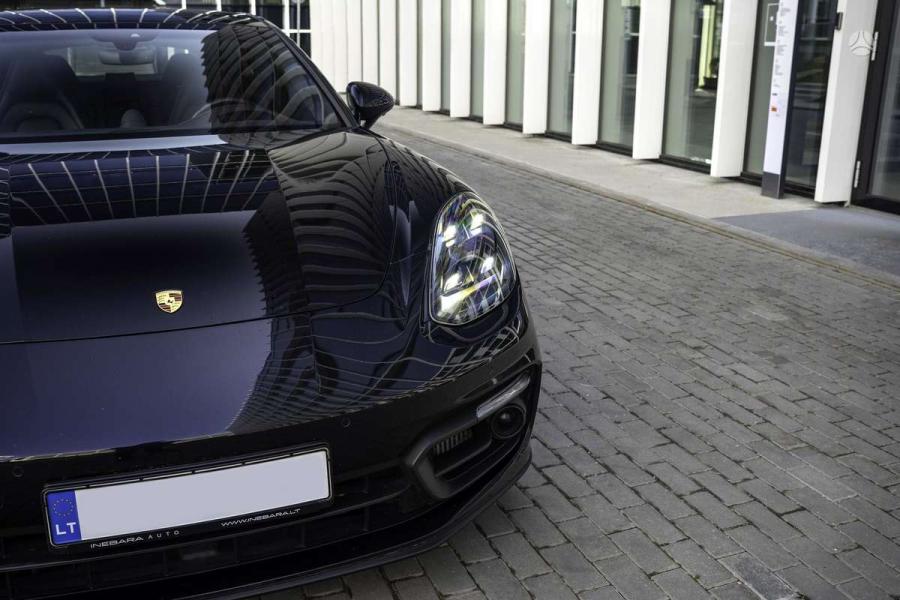 Black Porsche Panamera 2021 in Vilnius, with an engine capacity of 2.89 L and mileage of 170 thousand km for 57900 €, photo 16 on AUTOMOTO.COM.LV