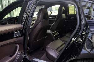 Black Porsche Panamera 2021 in Vilnius, with an engine capacity of 2.89 L and mileage of 170 thousand km for 57900 €, photo 21 on AUTOMOTO.COM.LV