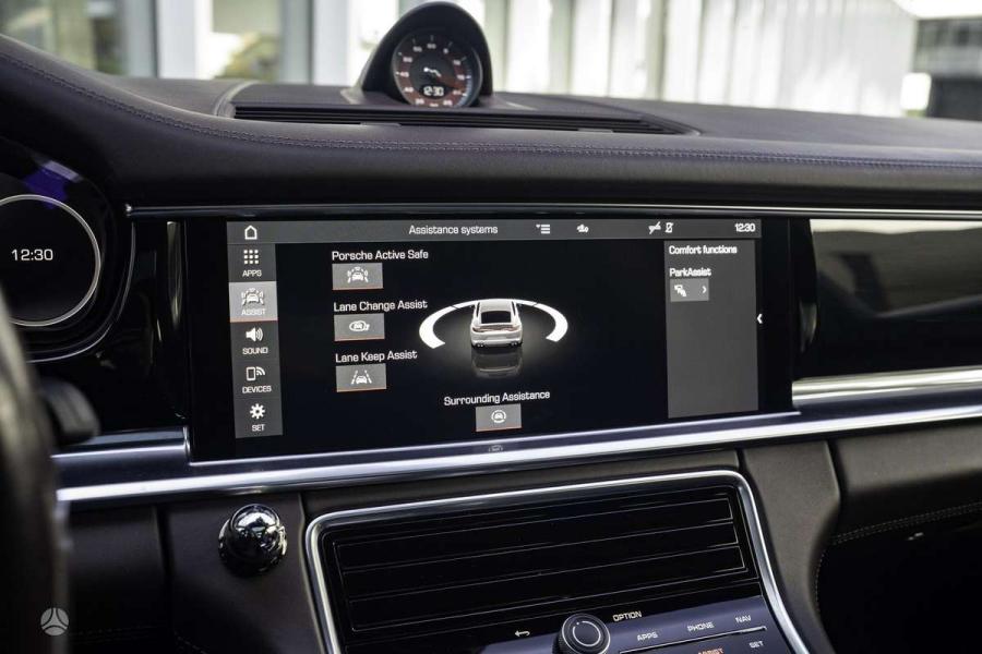 Black Porsche Panamera 2021 in Vilnius, with an engine capacity of 2.89 L and mileage of 170 thousand km for 57900 €, photo 29 on AUTOMOTO.COM.LV