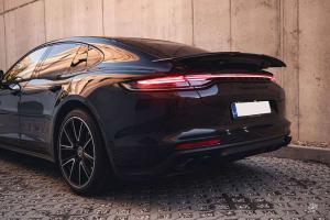 Melns Porsche Panamera 2022 Viļņa, ar dzinēja tilpumu 4.00 L un nobraukumu 42 tūkst. km par 98000 €, foto 6 vietnē AUTOMOTO.COM.LV