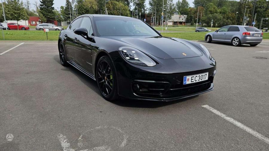 Melns Porsche Panamera 2023 Kauņa, ar dzinēja tilpumu 2.89 L un nobraukumu 22 tūkst. km par 73995 €, foto 3 vietnē AUTOMOTO.COM.LV