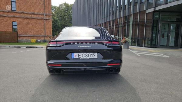 Melns Porsche Panamera 2023 Kauņa, ar dzinēja tilpumu 2.89 L un nobraukumu 22 tūkst. km par 73995 €, foto 6 vietnē AUTOMOTO.COM.LV