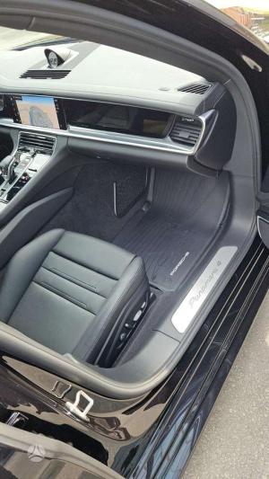 Melns Porsche Panamera 2023 Kauņa, ar dzinēja tilpumu 2.89 L un nobraukumu 22 tūkst. km par 73995 €, foto 14 vietnē AUTOMOTO.COM.LV