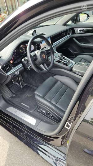 Melns Porsche Panamera 2023 Kauņa, ar dzinēja tilpumu 2.89 L un nobraukumu 22 tūkst. km par 73995 €, foto 15 vietnē AUTOMOTO.COM.LV