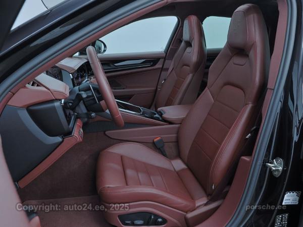 Black Porsche Panamera 2025 in Tallinn, with an engine capacity of 2.90 L and mileage of 3 thousand km for 170000 €, photo 11 on AUTOMOTO.COM.LV