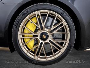 Melns Porsche Panamera 2025 Tallina, ar dzinēja tilpumu 4.00 L un nobraukumu 16 tūkst. km par 188900 €, foto 30 vietnē AUTOMOTO.COM.LV