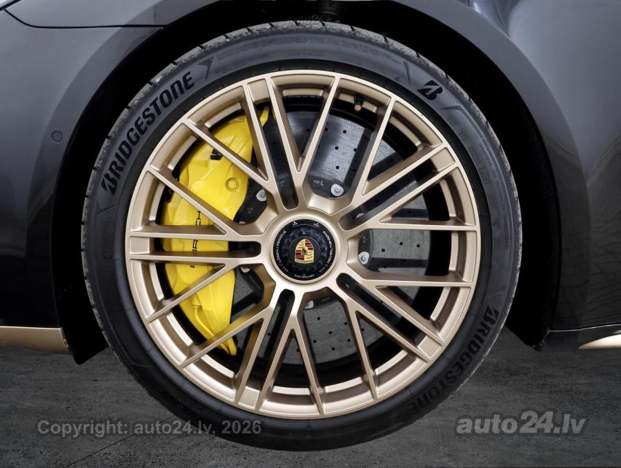 Melns Porsche Panamera 2025 Tallina, ar dzinēja tilpumu 4.00 L un nobraukumu 16 tūkst. km par 188900 €, foto 30 vietnē AUTOMOTO.COM.LV