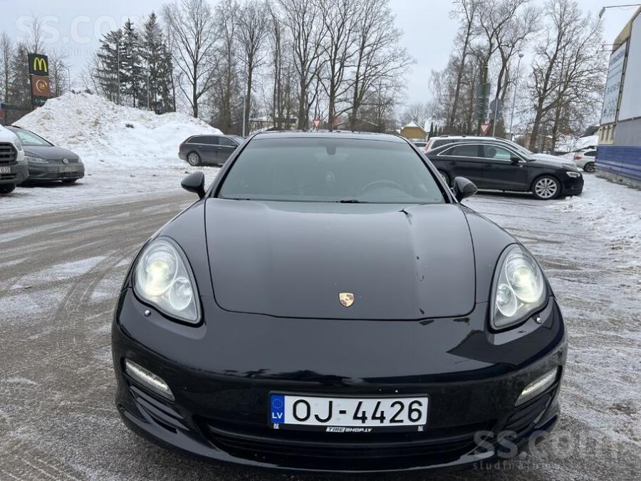 Melns Porsche Panamera 2010 Jelgava, ar dzinēja tilpumu 4.80 L un nobraukumu 252 tūkst. km par 17000 €, foto 3 vietnē AUTOMOTO.COM.LV