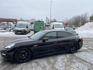Melns Porsche Panamera 2010 Jelgava, ar dzinēja tilpumu 4.80 L un nobraukumu 252 tūkst. km par 17000 €, foto 8 vietnē AUTOMOTO.COM.LV
