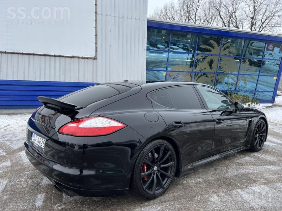 Melns Porsche Panamera 2010 Jelgava, ar dzinēja tilpumu 4.80 L un nobraukumu 252 tūkst. km par 17000 €, foto 13 vietnē AUTOMOTO.COM.LV